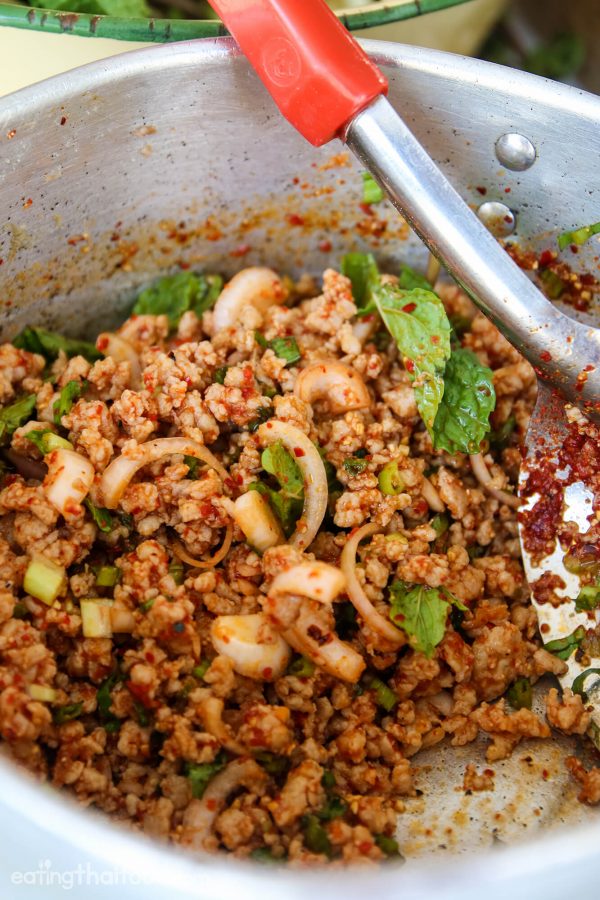 Thai larb recipe (larb moo ลาบหมู) - Authentic Thai Style