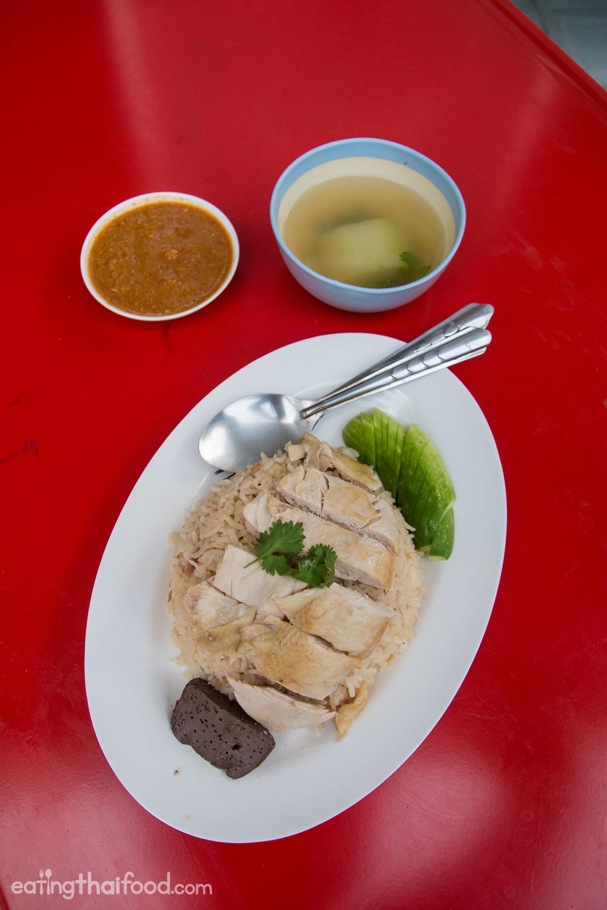 Khao Man Gai Recipe - Thai Street Food Style (วิธีทำข้าวมันไก่)