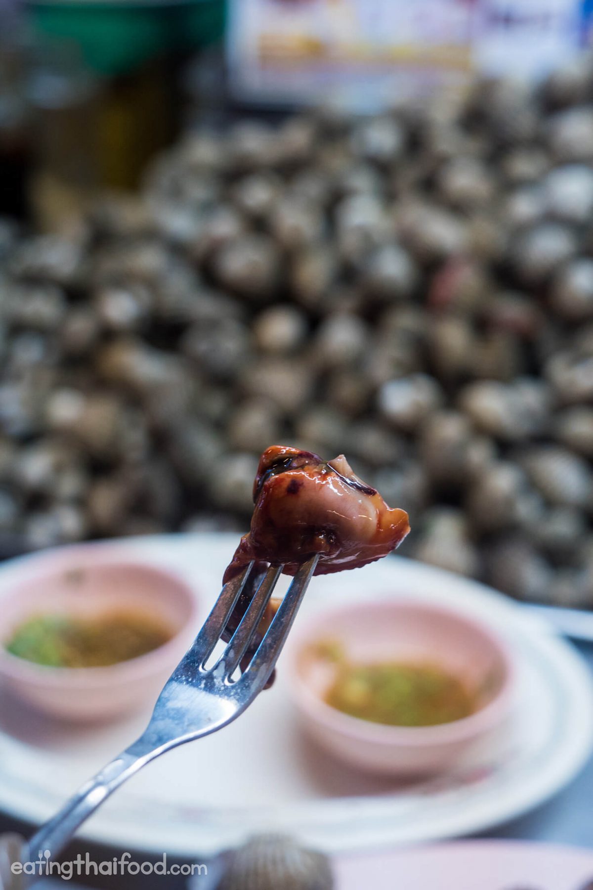 Bangkok's Blood Cockle Street Food Bar (หอยแครงป้าจิน) - Thai Street ...